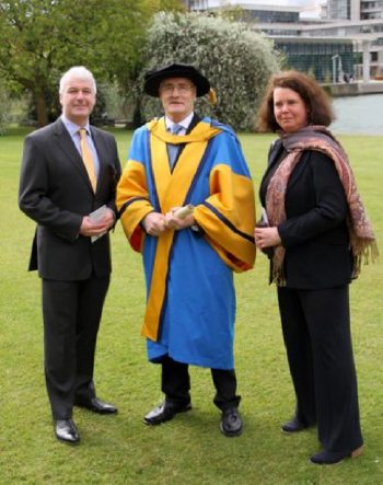 Dr Victor Laing – Doctoris Honoris Causa